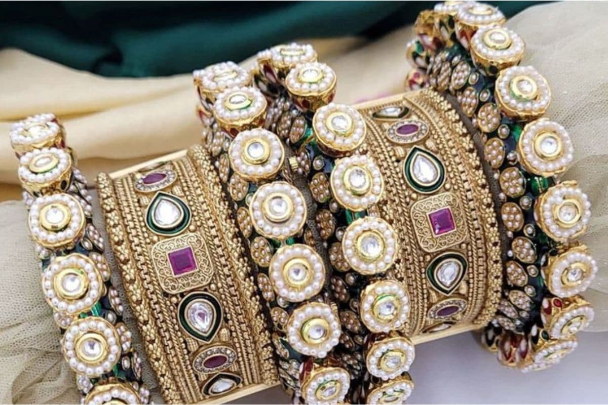 Latest Bangles Design: हर मौके पर पहनें लेटेस्ट और स्टाइलिश चूड़ियों का ...