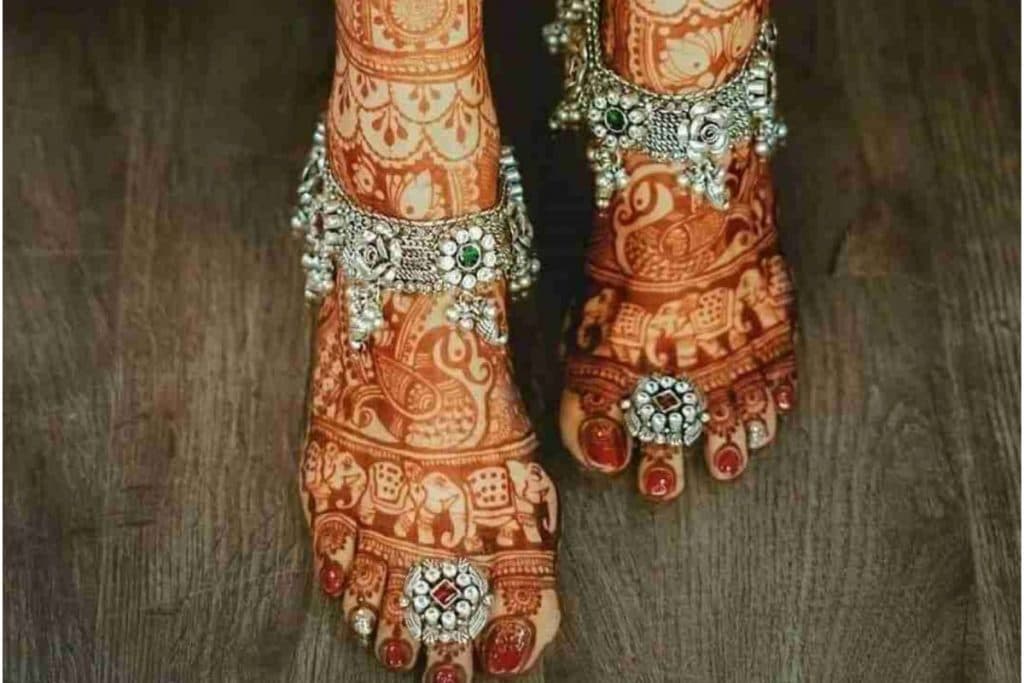 Latest Payal Design: ट्रेंड में हैं ये चांदी पायल की डिजाइन,दुल्हन के ...