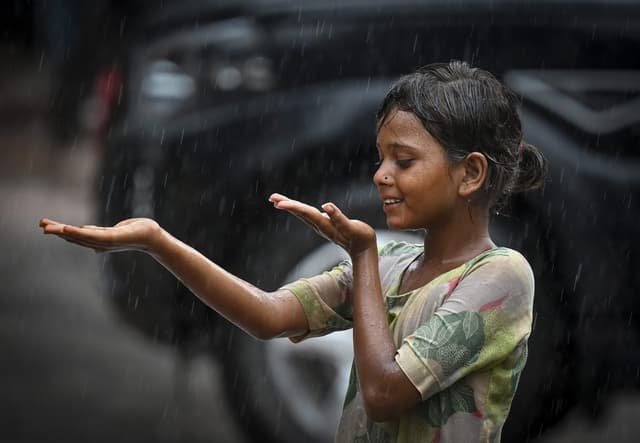 Heavy Rain Warning: अगले 48 घंटे में बहुत भारी बारिश, मानसून का रौद्र ...