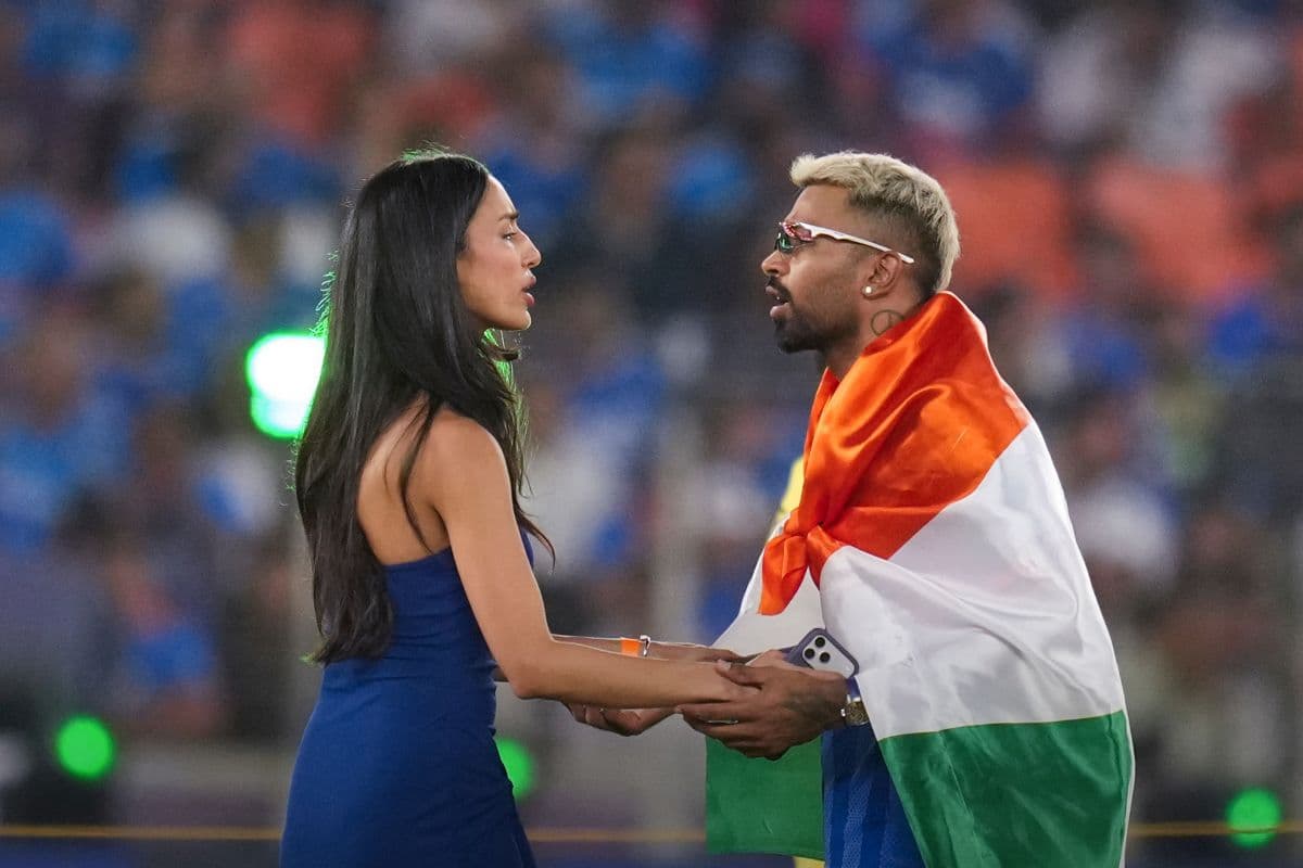 हार्दिक पांड्या की बढ़ी मुश्किलें, T20 वर्ल्ड कप जश्न में तिरंगे के ...