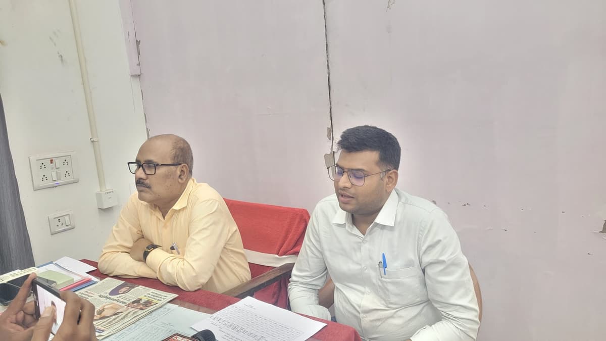 जिले में पर्याप्त मात्रा में एलपीजी गैस सिलिंडर उपलब्ध: डीएसओ