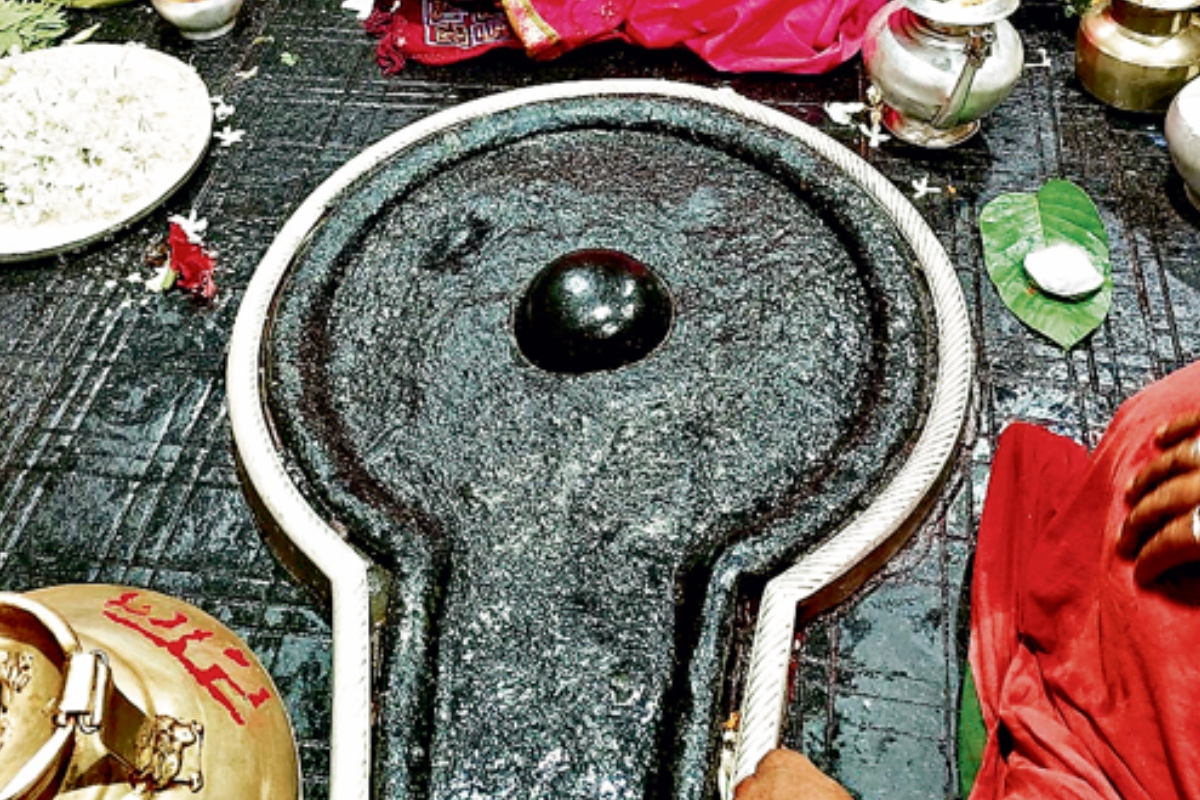Shivling Puja is more fruitful why Shiva called Vaidyanath