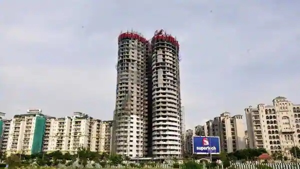 Noida Supertech Twin Towers: आखिर क्यों बारूद से उड़ाया जा रहा नोएडा का ...