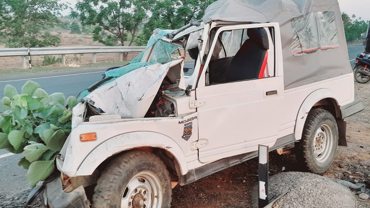 chakai thana jamui police patrolling vehicle accident news