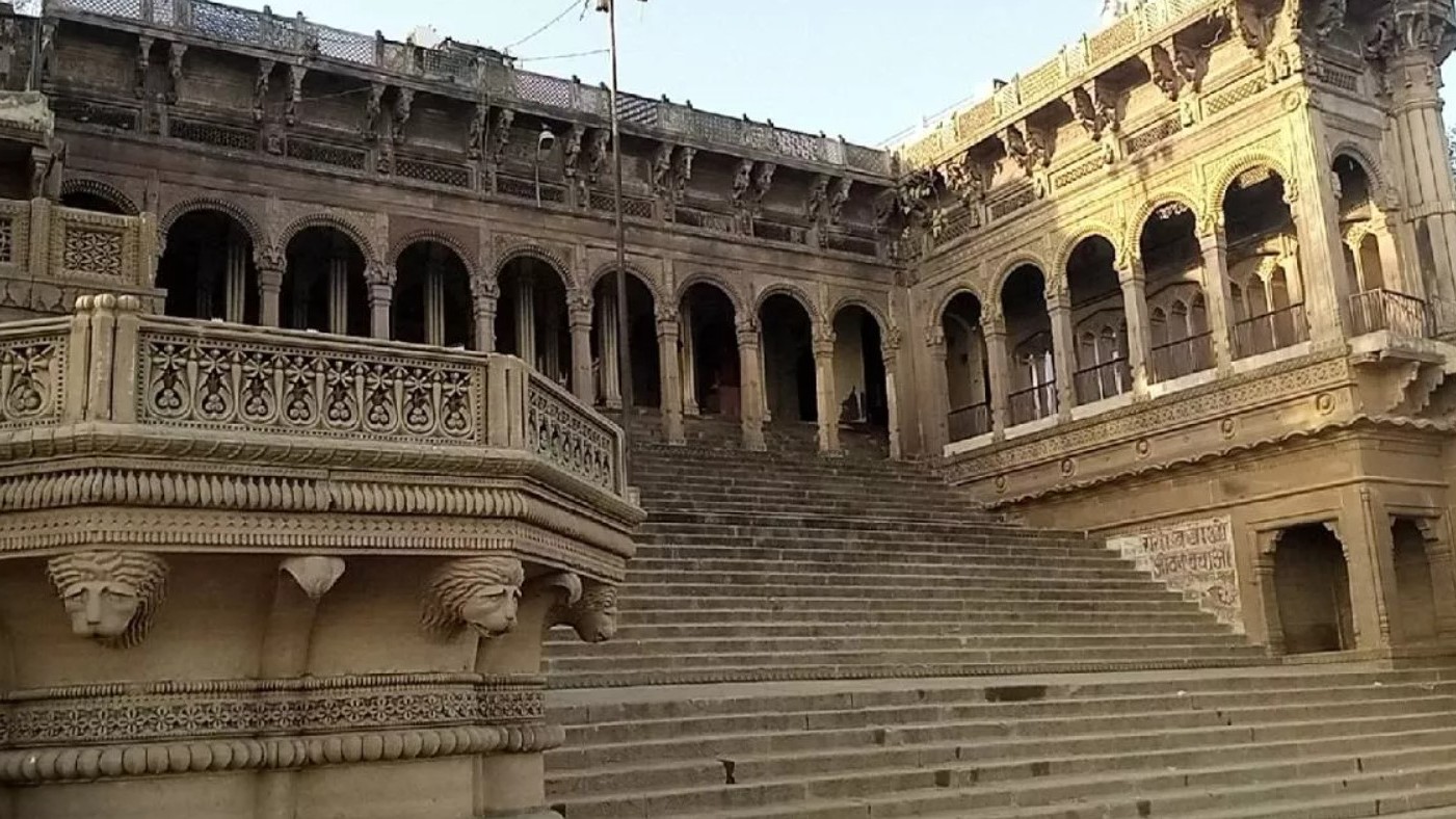 travel and tourism Mirzapur Tourist Places ghumne ki jagah