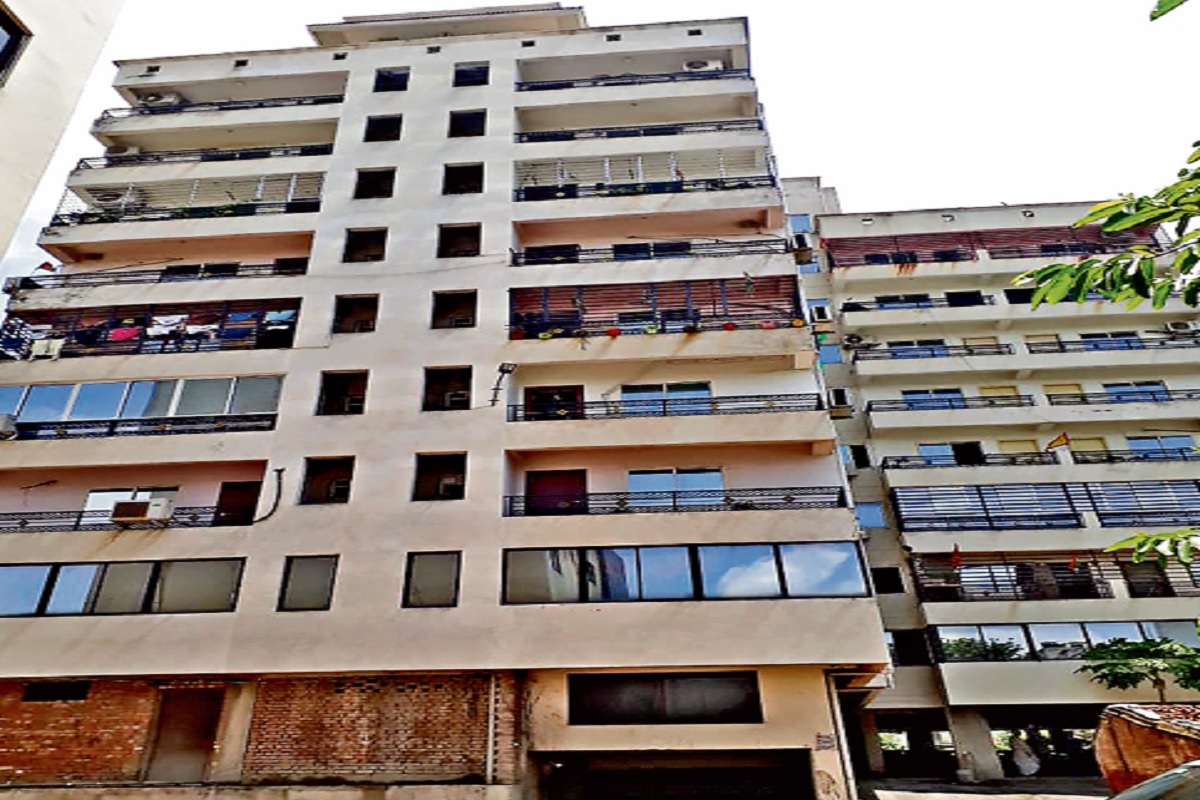 ranchi ratan heights case cheated by showing facilities