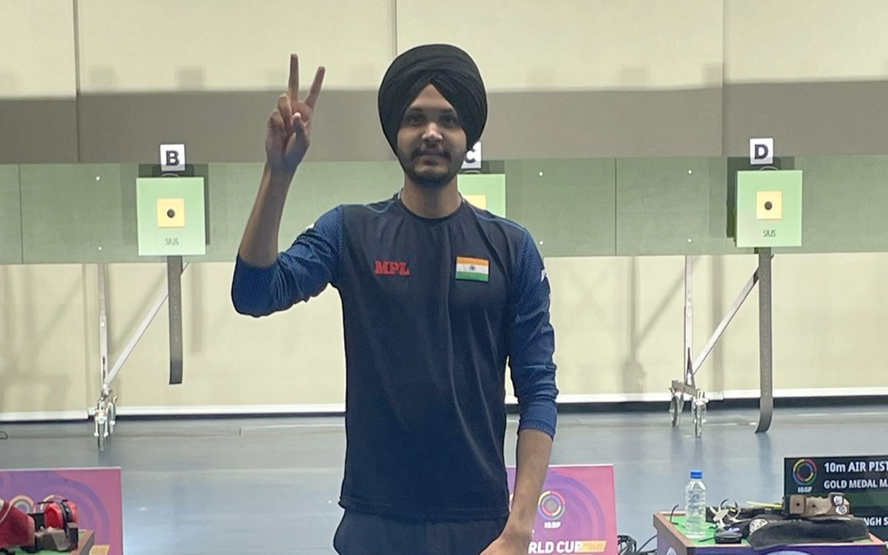 Sarabjot Singh wins Gold in air pistol in shooting world cup