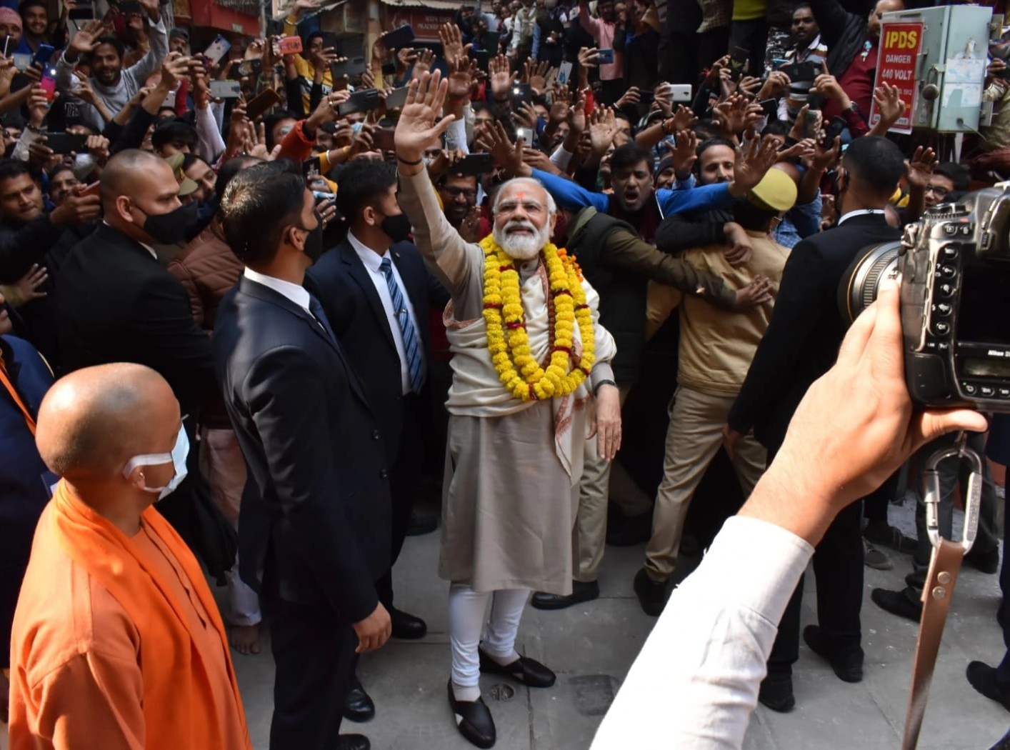 PM Modi will hold an 8 kilometer long road show in Ayodhya