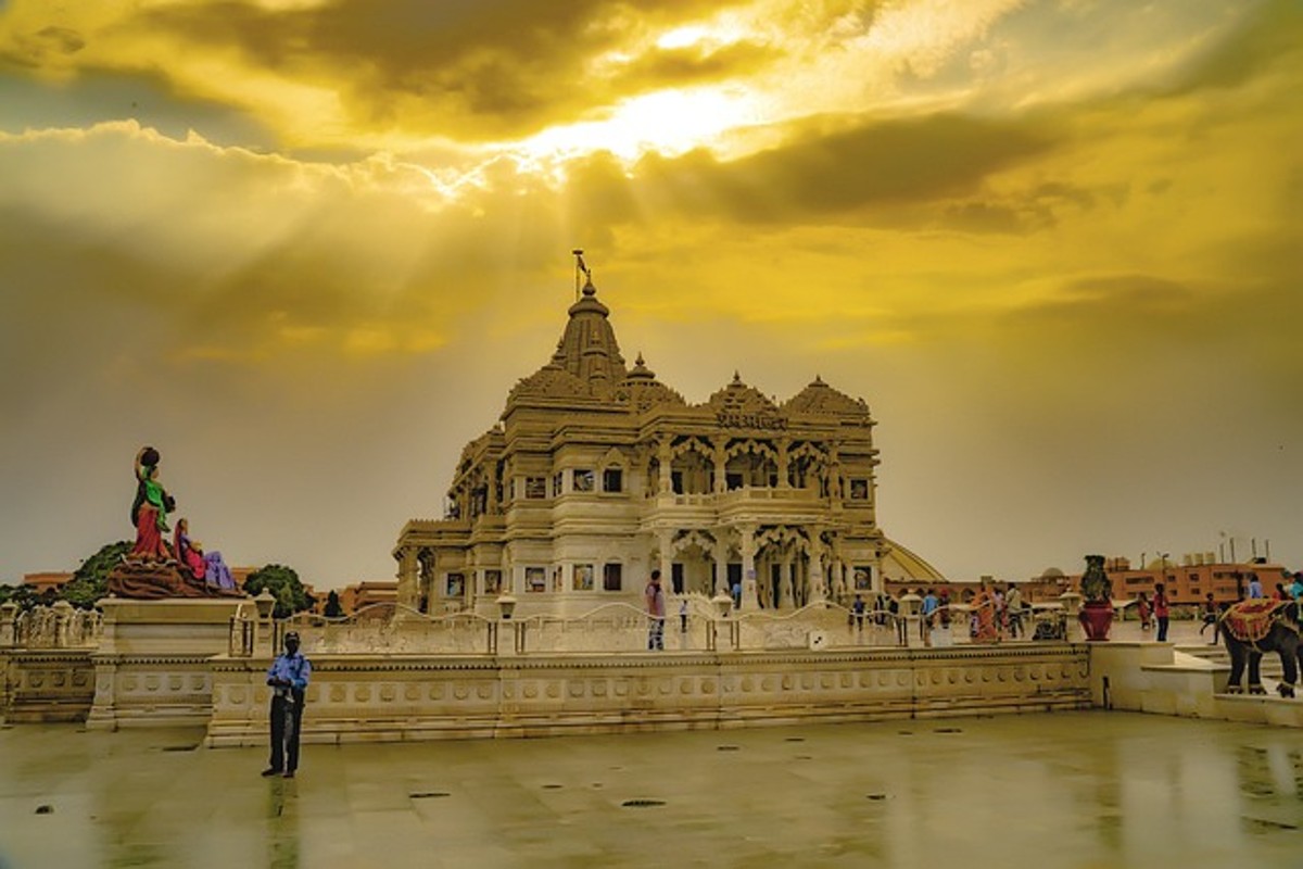 4 religious places of Mathura visit