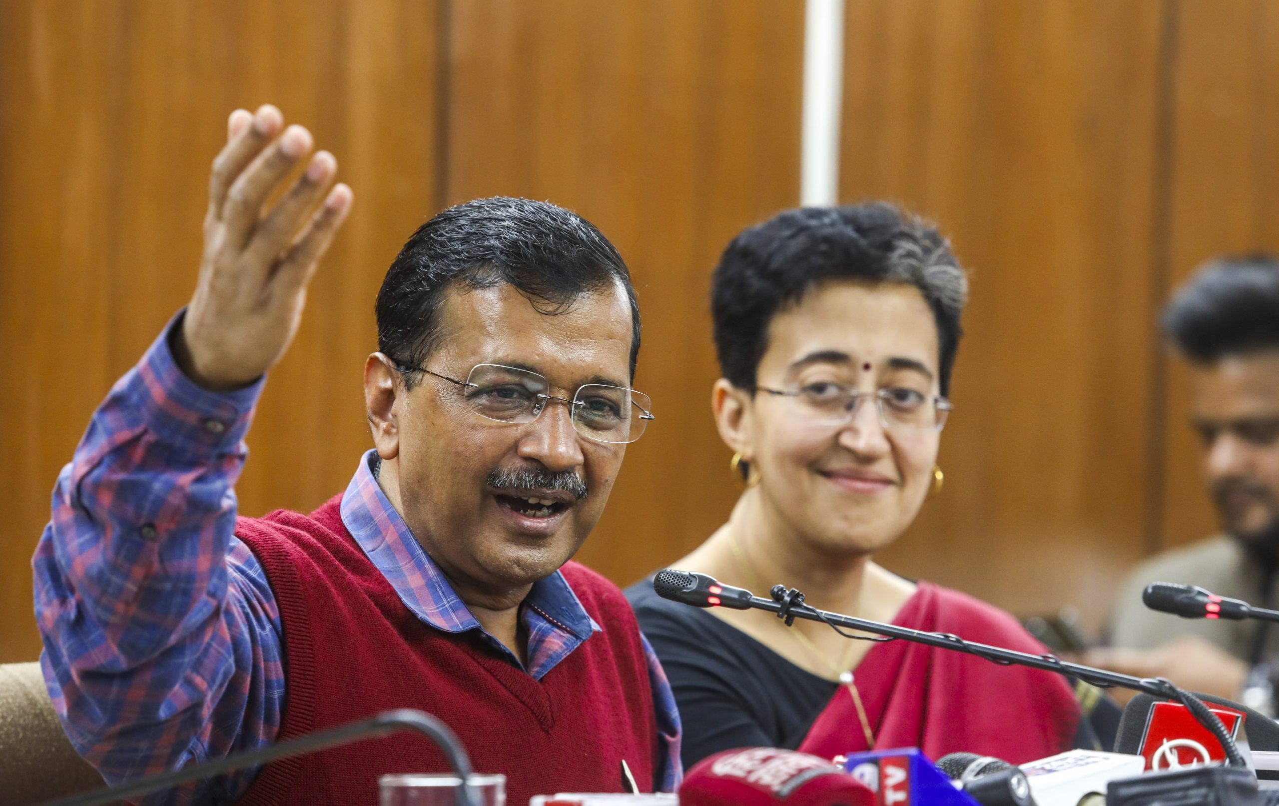 दिल्ली की गद्दी मिलने पर आतिशी का पहला बयान- मैं उदास हूं, केजरीवाल को ...