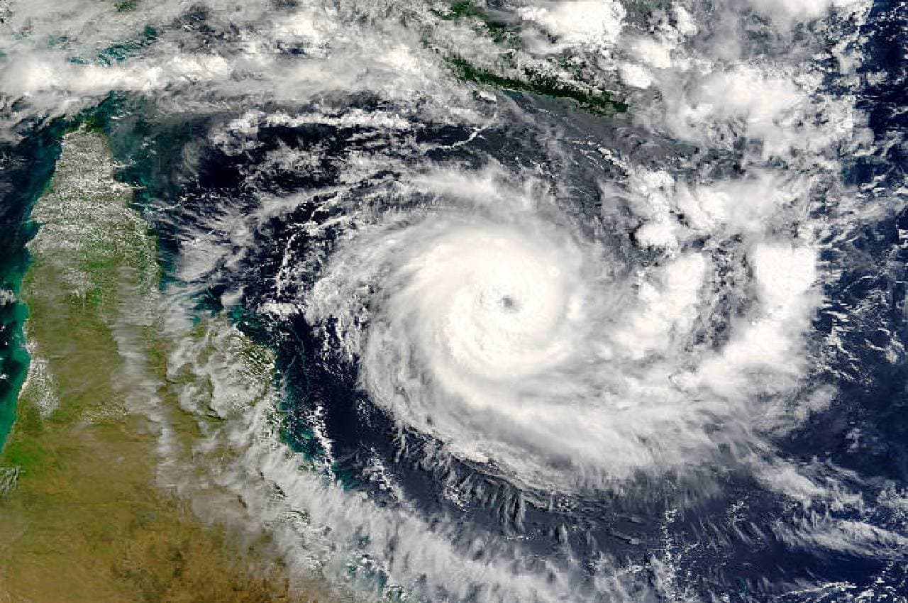 Cyclone Tracker: आज तबाही मचाने आ रहा है तूफान ‘मिल्टन’, भारी बारिश का ...