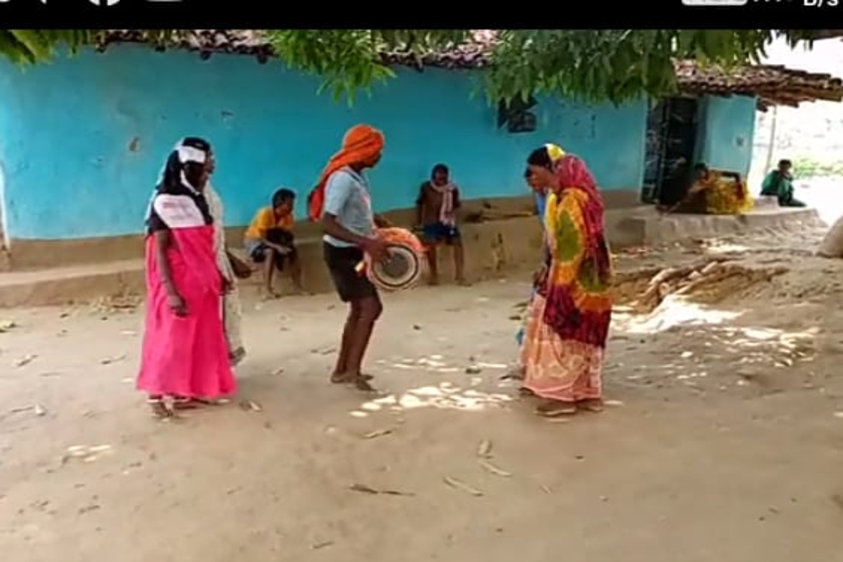 Tribal Community: बदल रही है जनजातीय समुदाय की तस्वीर, बढ़ रही है ...