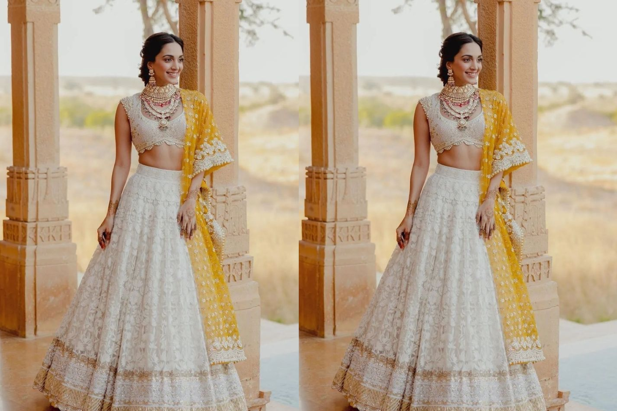 Kiara Advani Style V-neck Blouse Designs: लगेंगी कियारा जैसी खूबसूरत ...