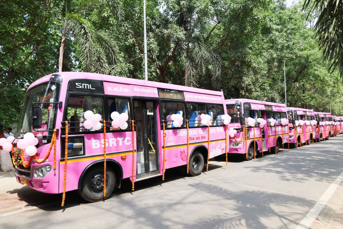 Patna Pink Bus Fare: पटना में 5 रूट पर पिंक बस सेवा शुरू, महिलाओं को ...